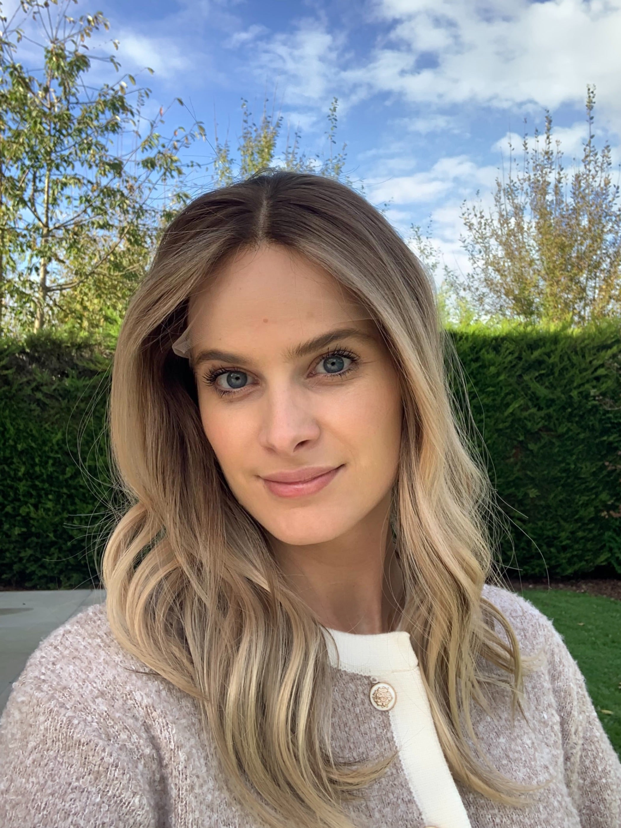 Elena 20" Wig (S) – Penelopé Wigs and Toppers